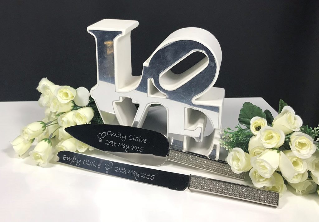 Diamond Base Cake Knife Set